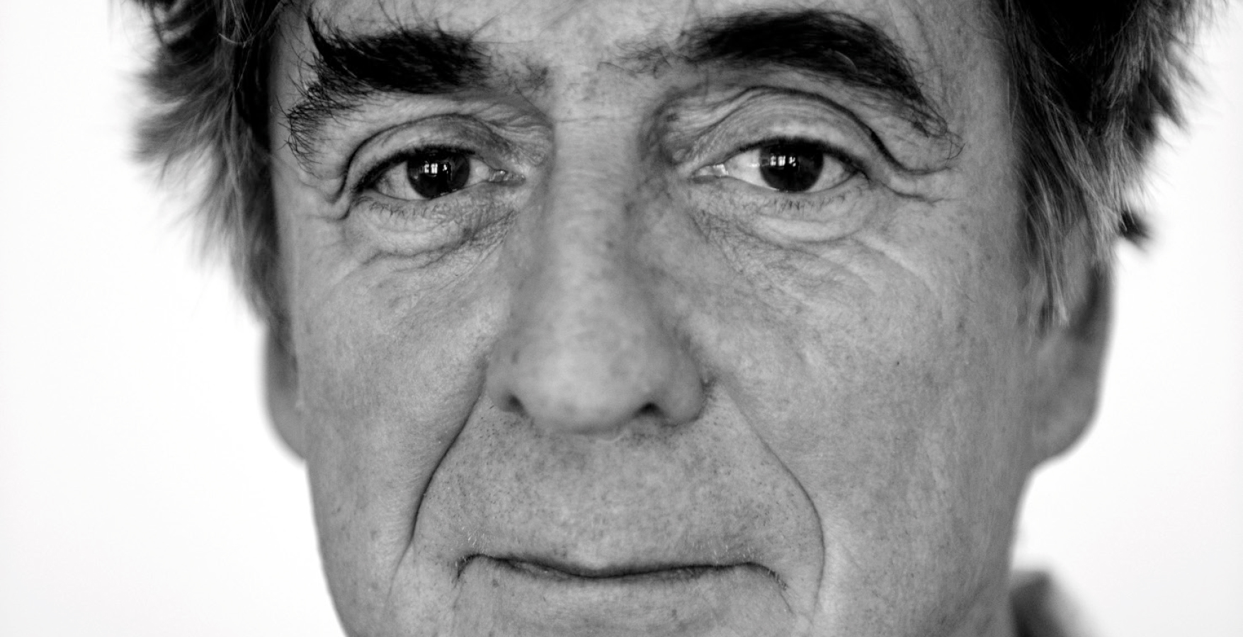 Retfærdighedens paragraf-rytter – UD & SE